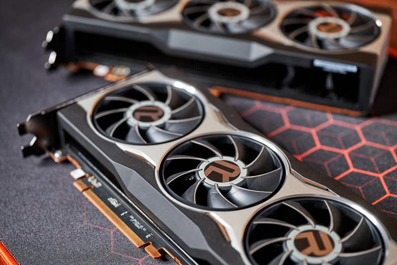 Radeon RX6900 XT - RX6800 Review - Placile video AMD devin competitive ...