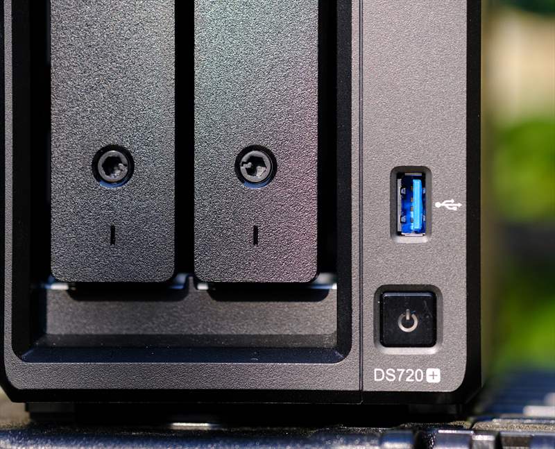 Prezentare Synology DS720 Plus - NAS cu 2 bay-uri cu mult potential ...